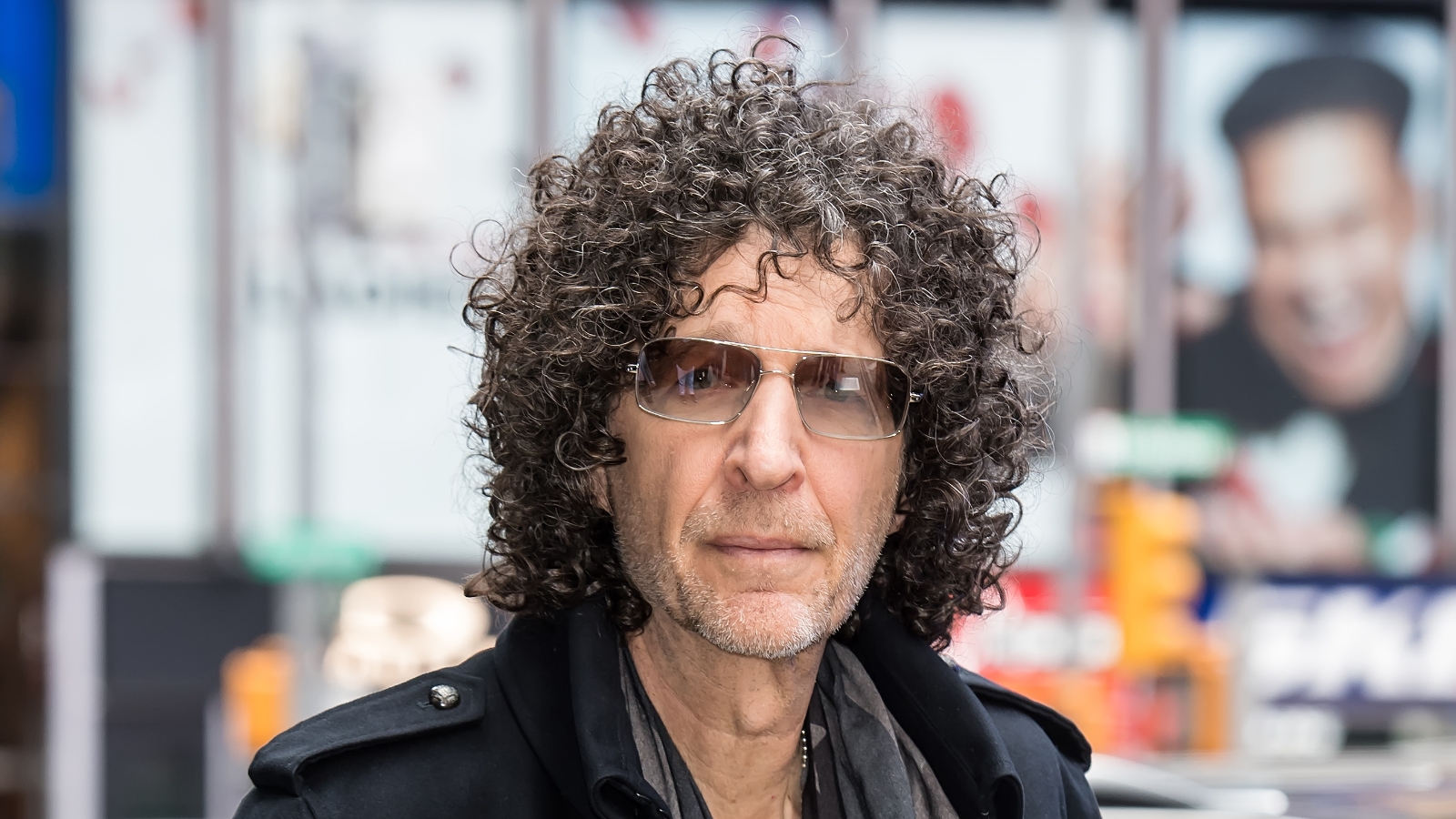 Jets-Bucs Game Audio Caught A NSFW Howard Stern Reference