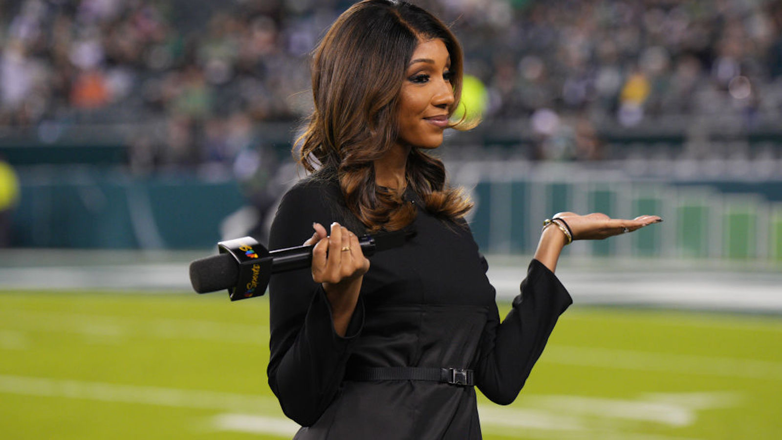 Maria Taylor's Bright Blue TNF Outfit Goes Viral