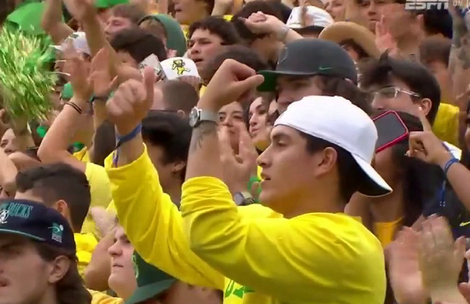 Oregon Fans Troll Shedeur Sanders By Doing His Watch Celebration, Chant ...