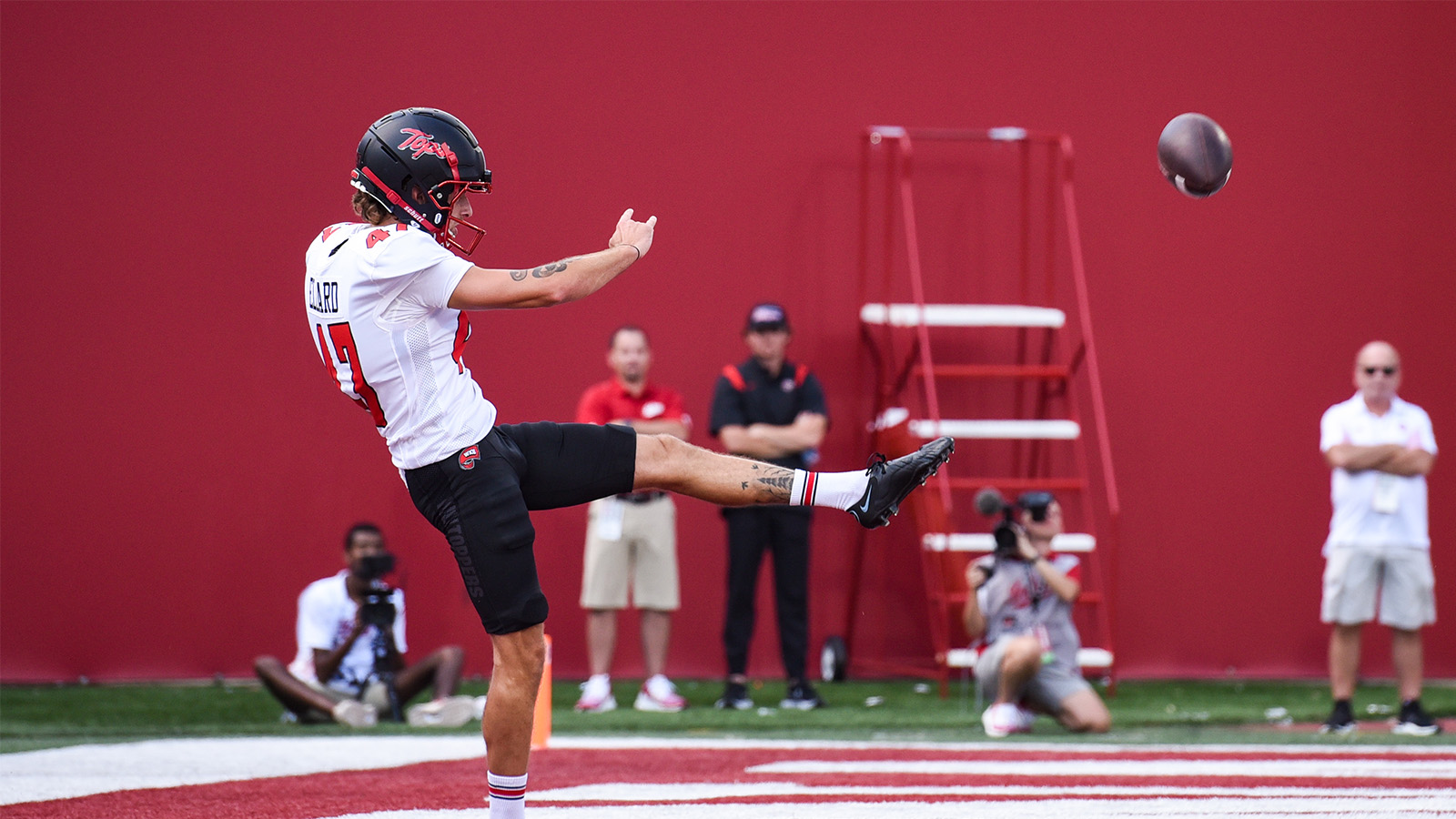 CFB Punter With Sweet Mustache Jukes Defender Into Irrelevance