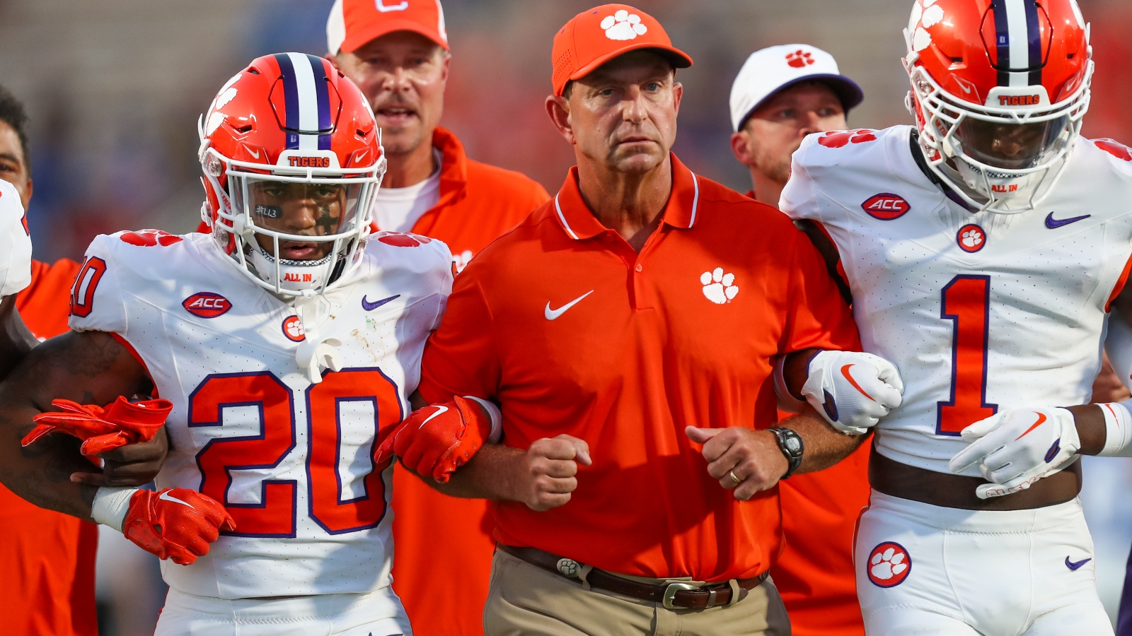 Dabo Swinney's Stubbornness Blamed For Season Opening Loss