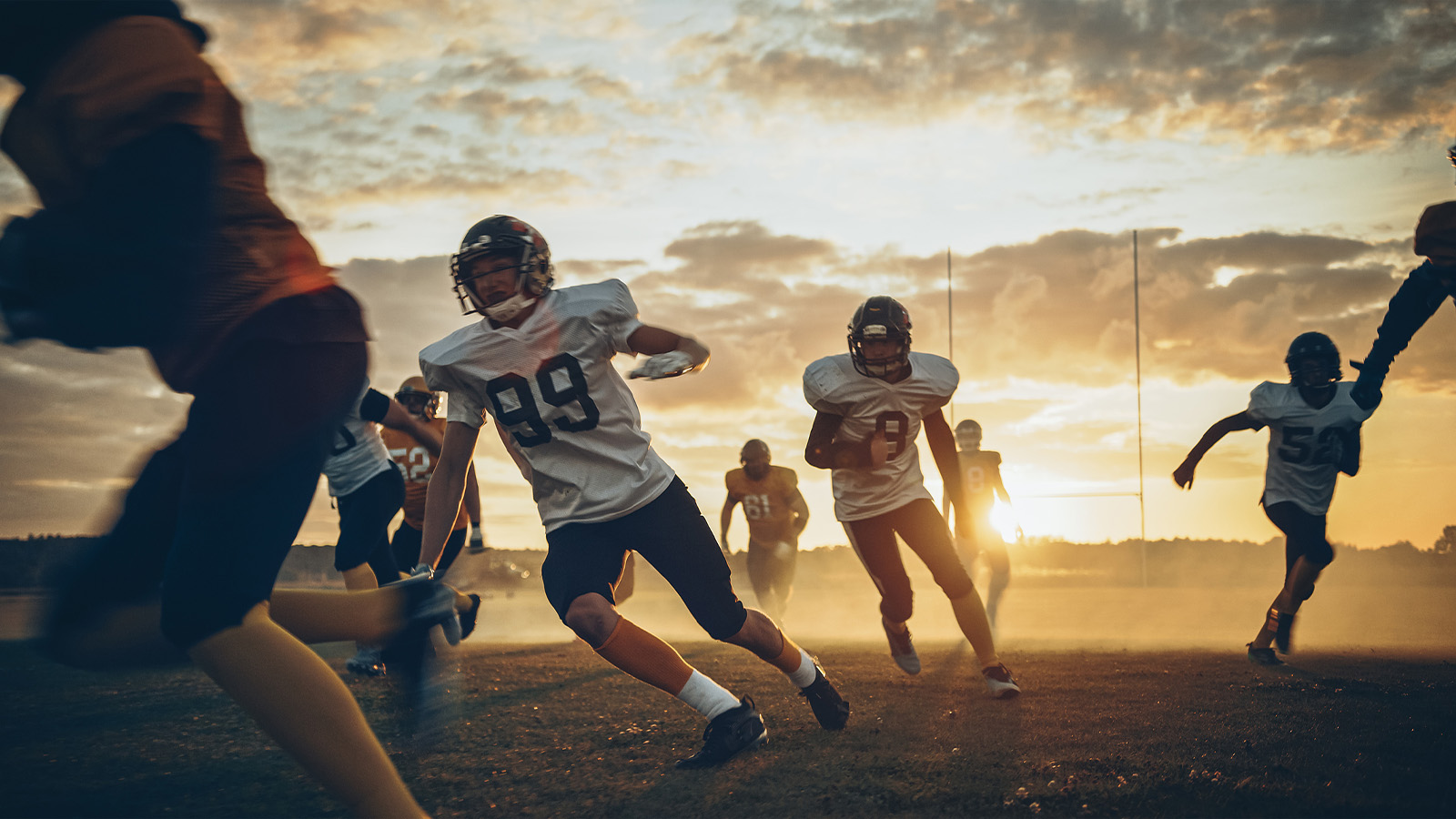Haymakers Fly During Gnarly Pennsylvania HSFB Fight: VIDEO
