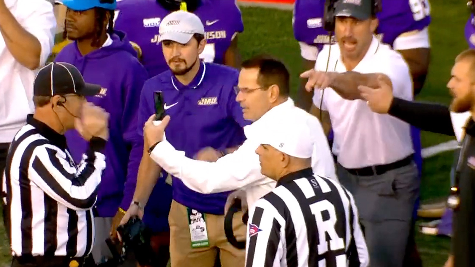 CFB Coach Uses iPhone Replay To Show Referees They Blew Call
