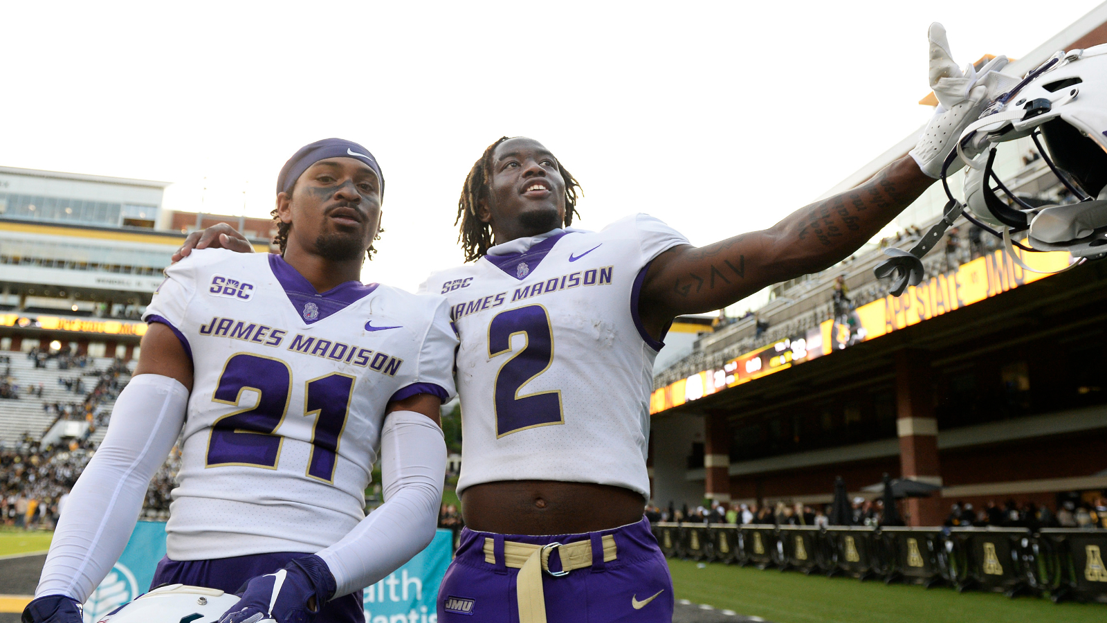 James Madison Coaches, Players Seen Taunting Crowd After Win