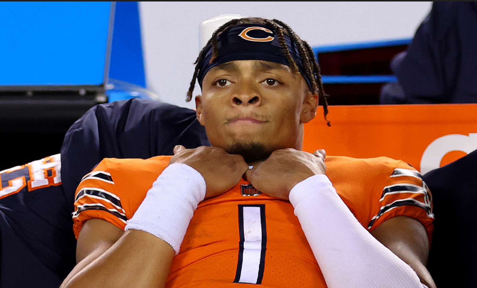 Bears Fan Burns Justin Fields Jersey After Another Frustrating ...