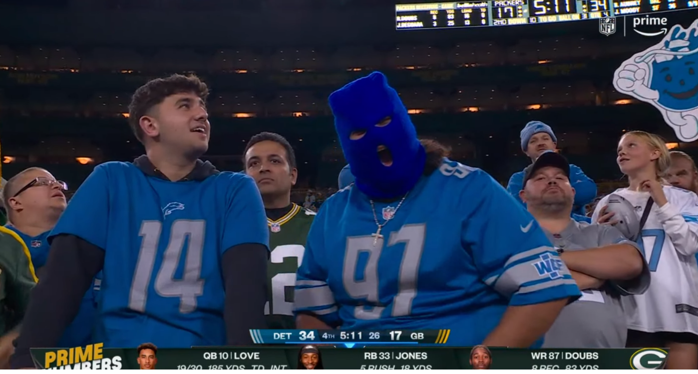 Lions Fans Take Over Lambeau Field, Loudly Chant 'Let's Go Lions' In ...