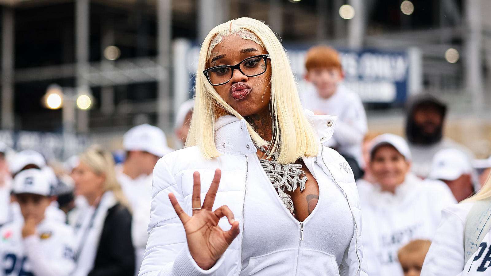 Sexyy Red Twerks On Sideline As Penn State Gets Lit At White Out