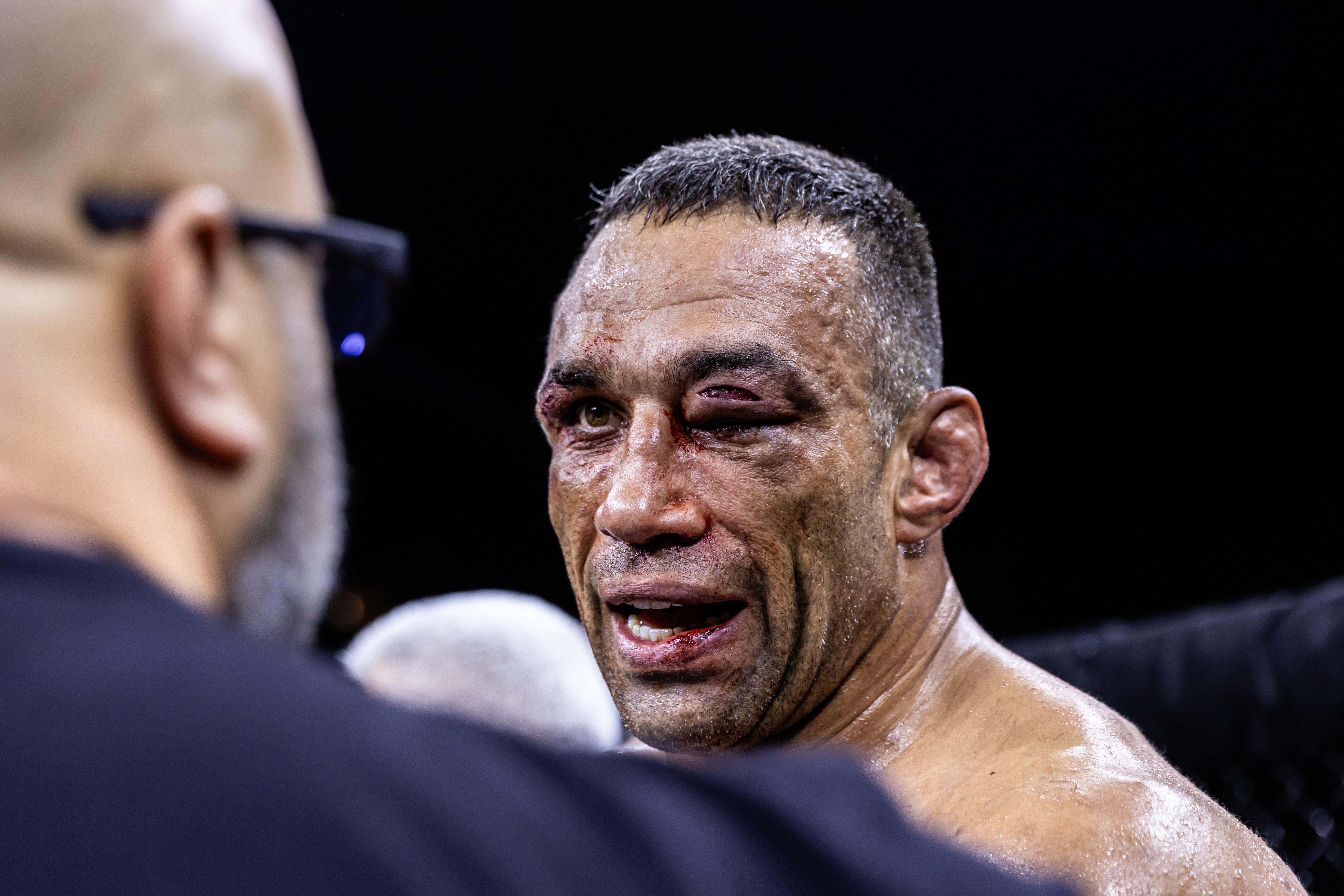 Fabricio Werdum's Face Was A Bloody Mess Filled With Cuts In ...