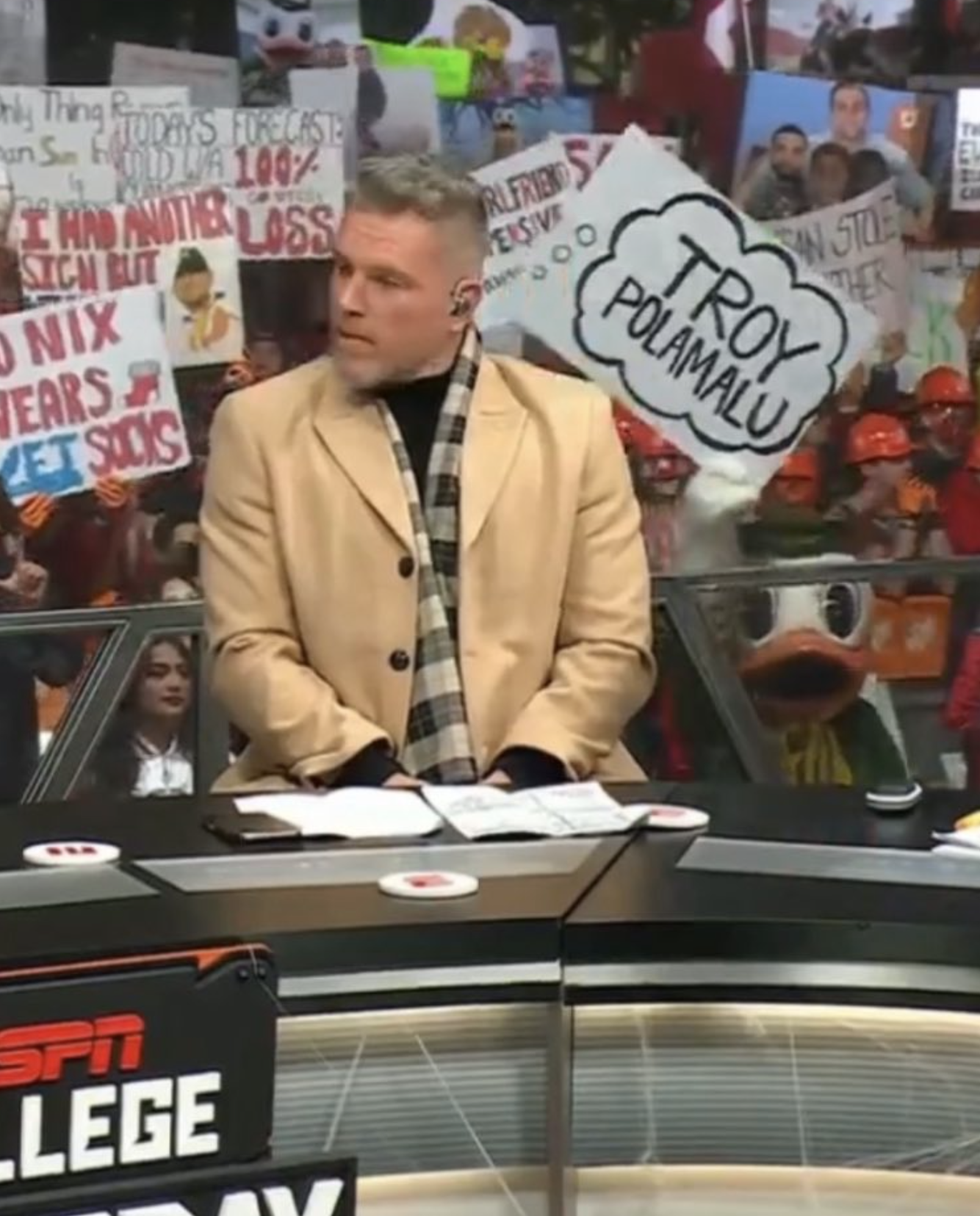 Oregon Duck Trolls Pat McAfee With Savage Deep Cut Memory