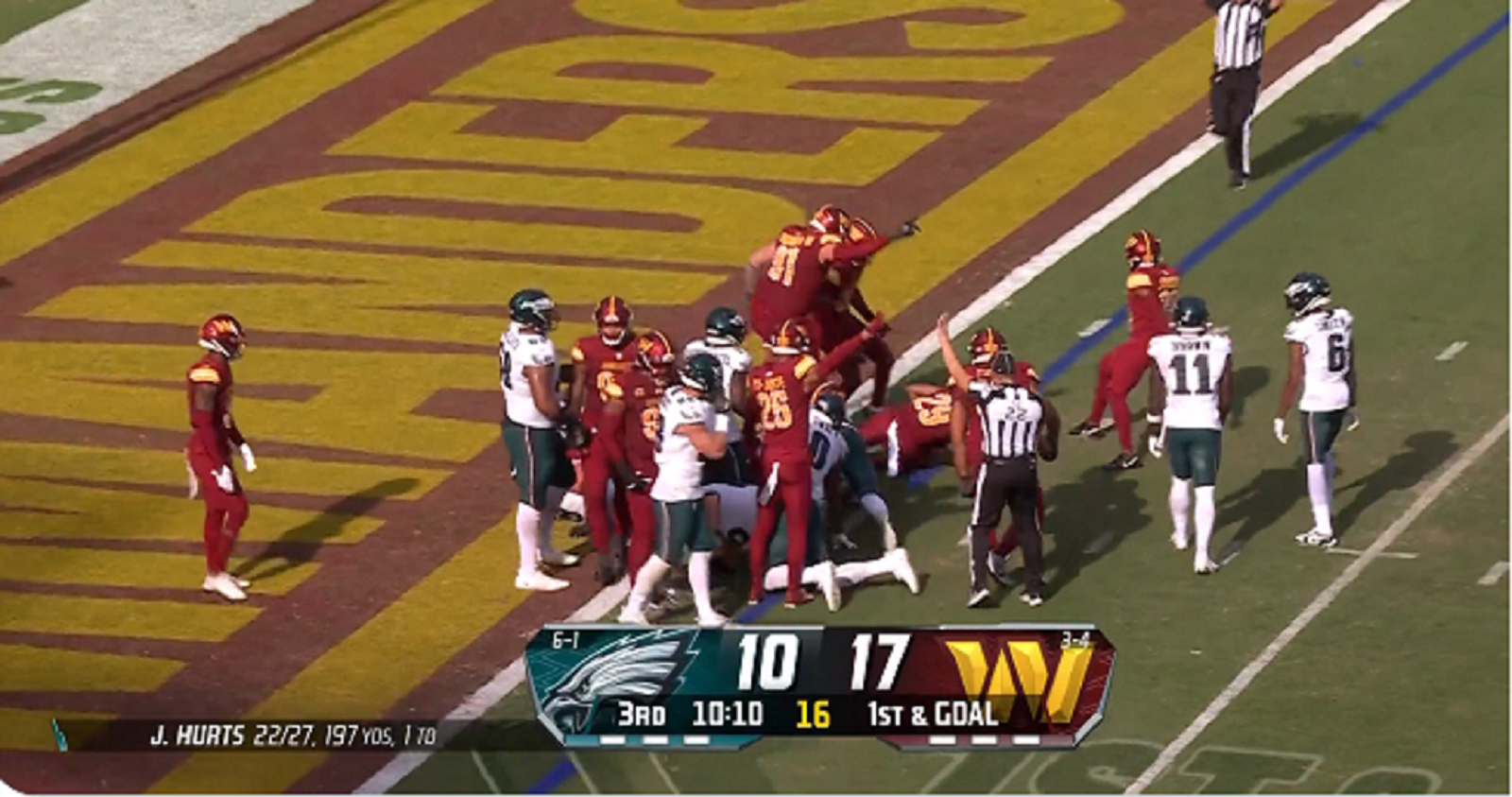 The Eagles Fail On 'Tush Push' Attempt, Fumble The Ball, And Fans ...