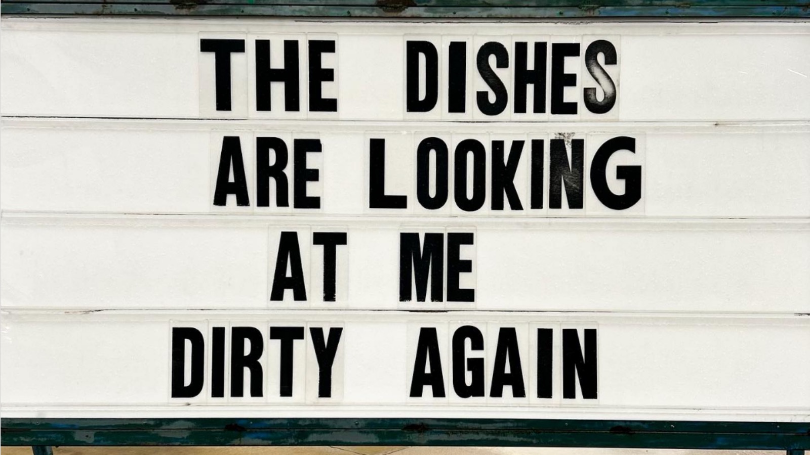 50 Funny Memes Going Viral All Over The Internet Today