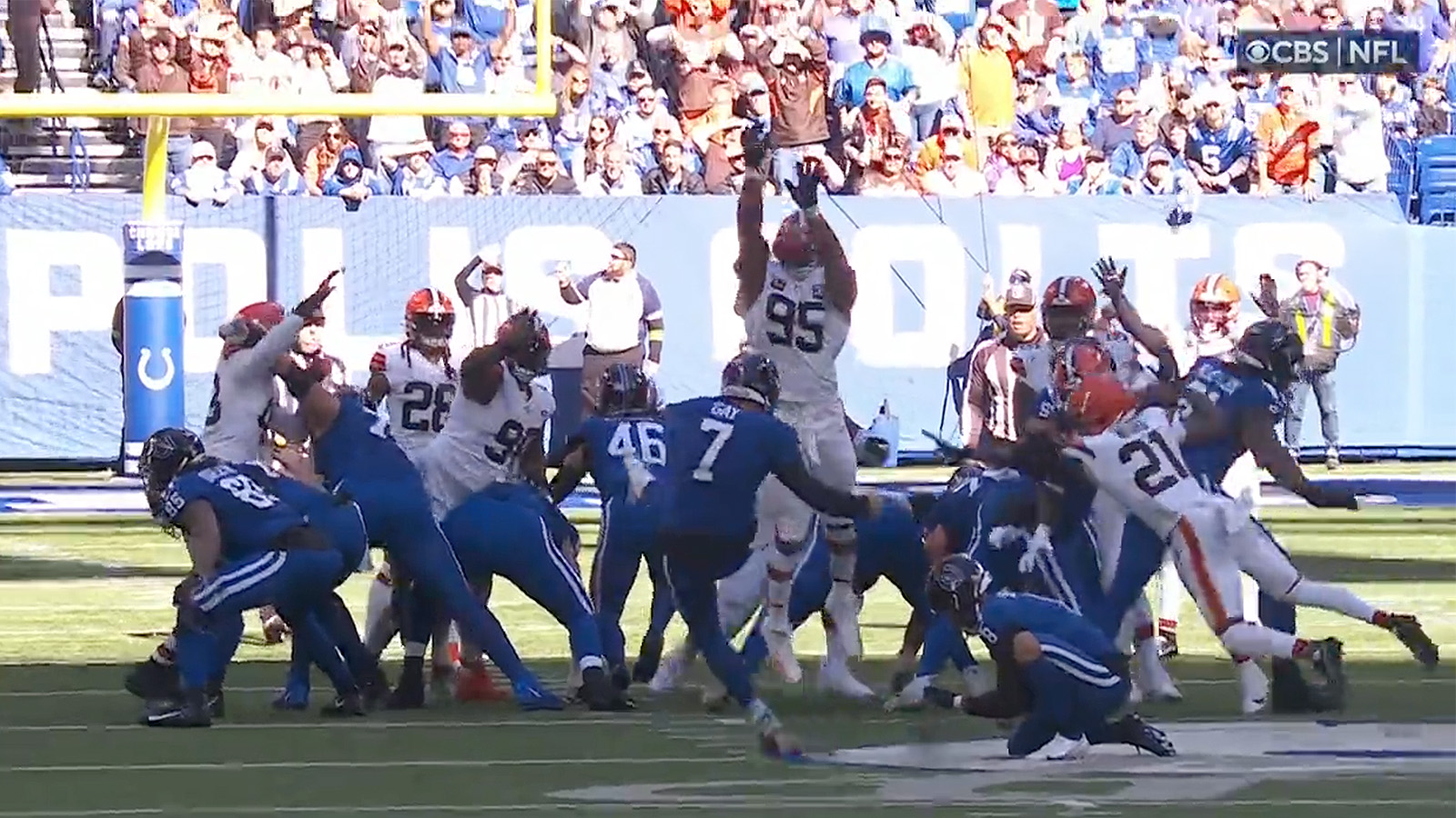 Myles Garrett Fools CBS By Jumping OVER The Line For FG Block