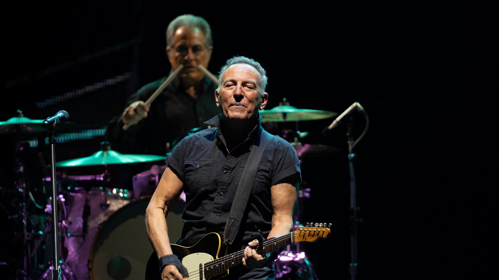 These Are The Top 25 Best-Selling Musical Acts Of All-Time - BroBible