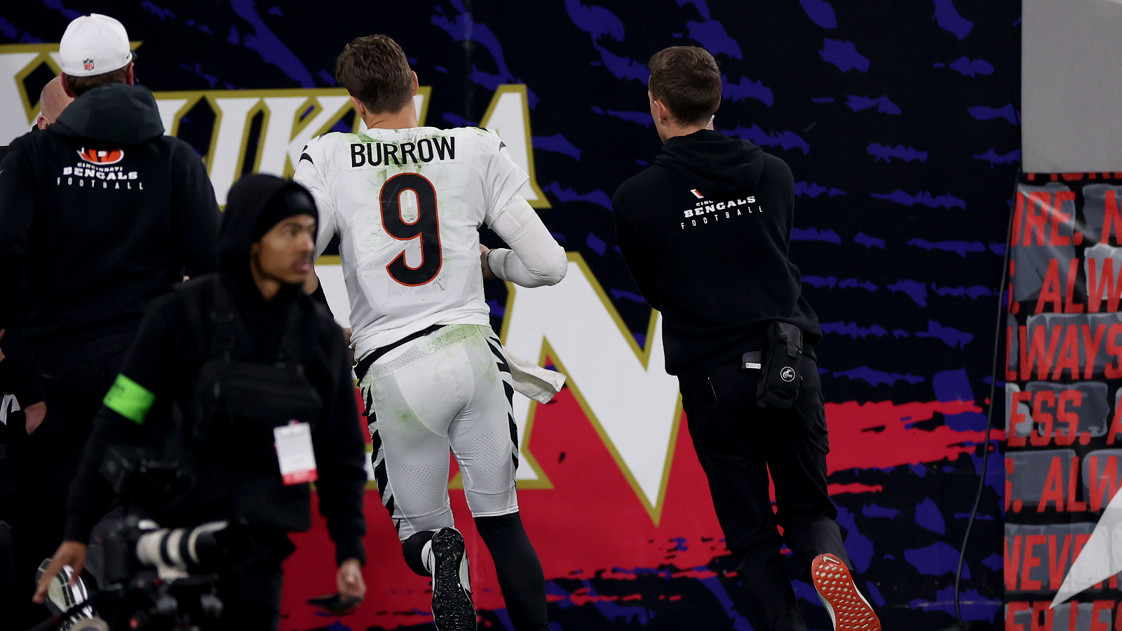 Joe Burrow Out For Season After MRI Reveals Torn Ligament