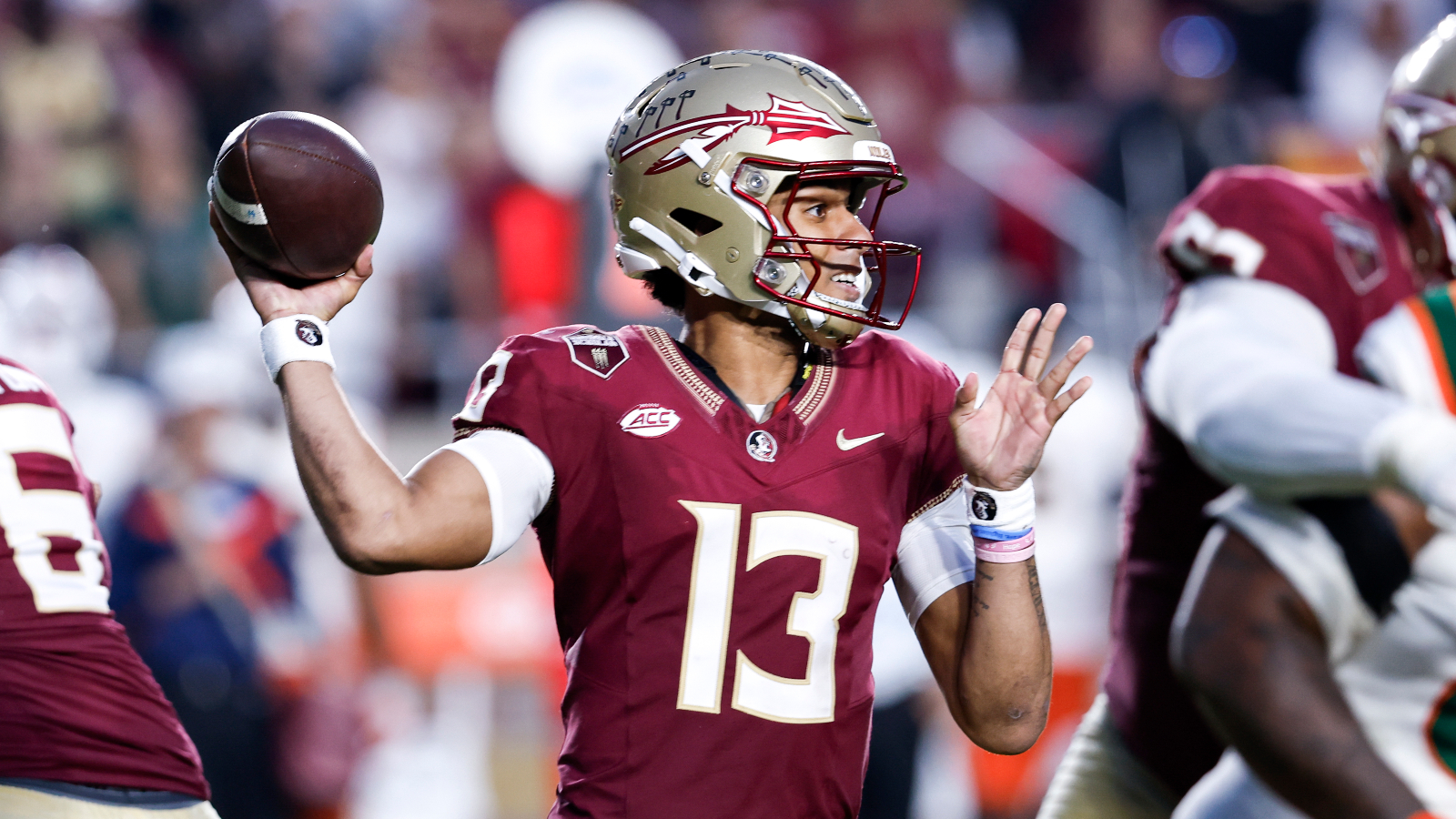 Florida State QB Jordan Travis Suffers Gruesome Leg Break