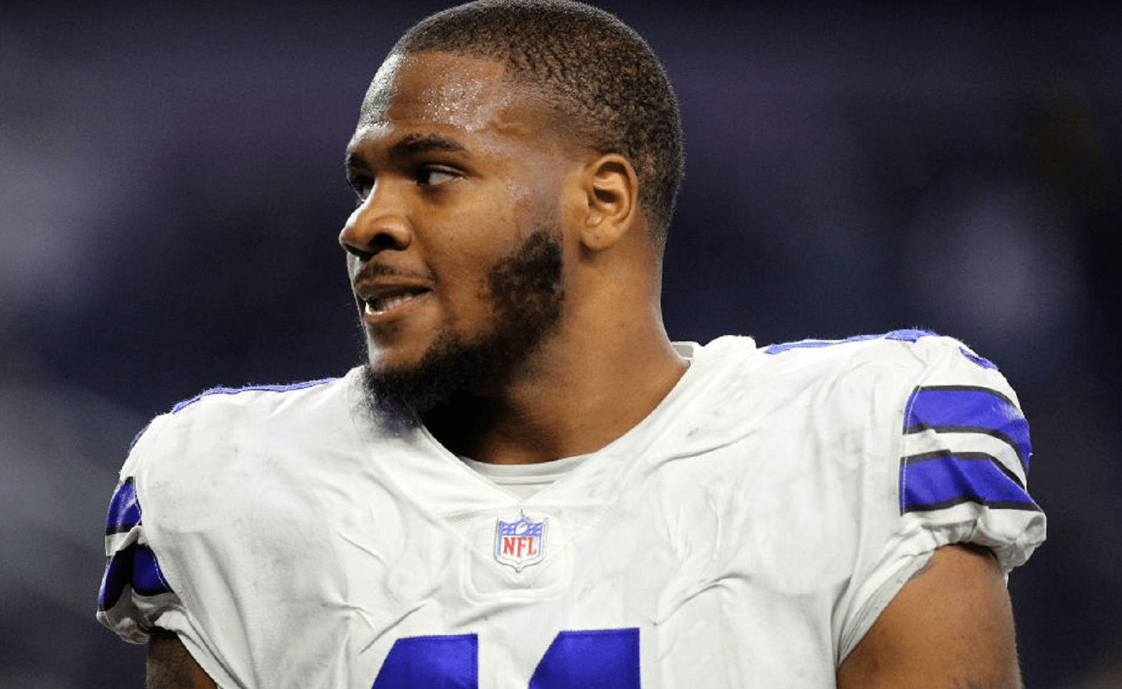 Cowboys' Micah Parsons Vomited Twice On The Sidelines, Blames C4 Energy ...