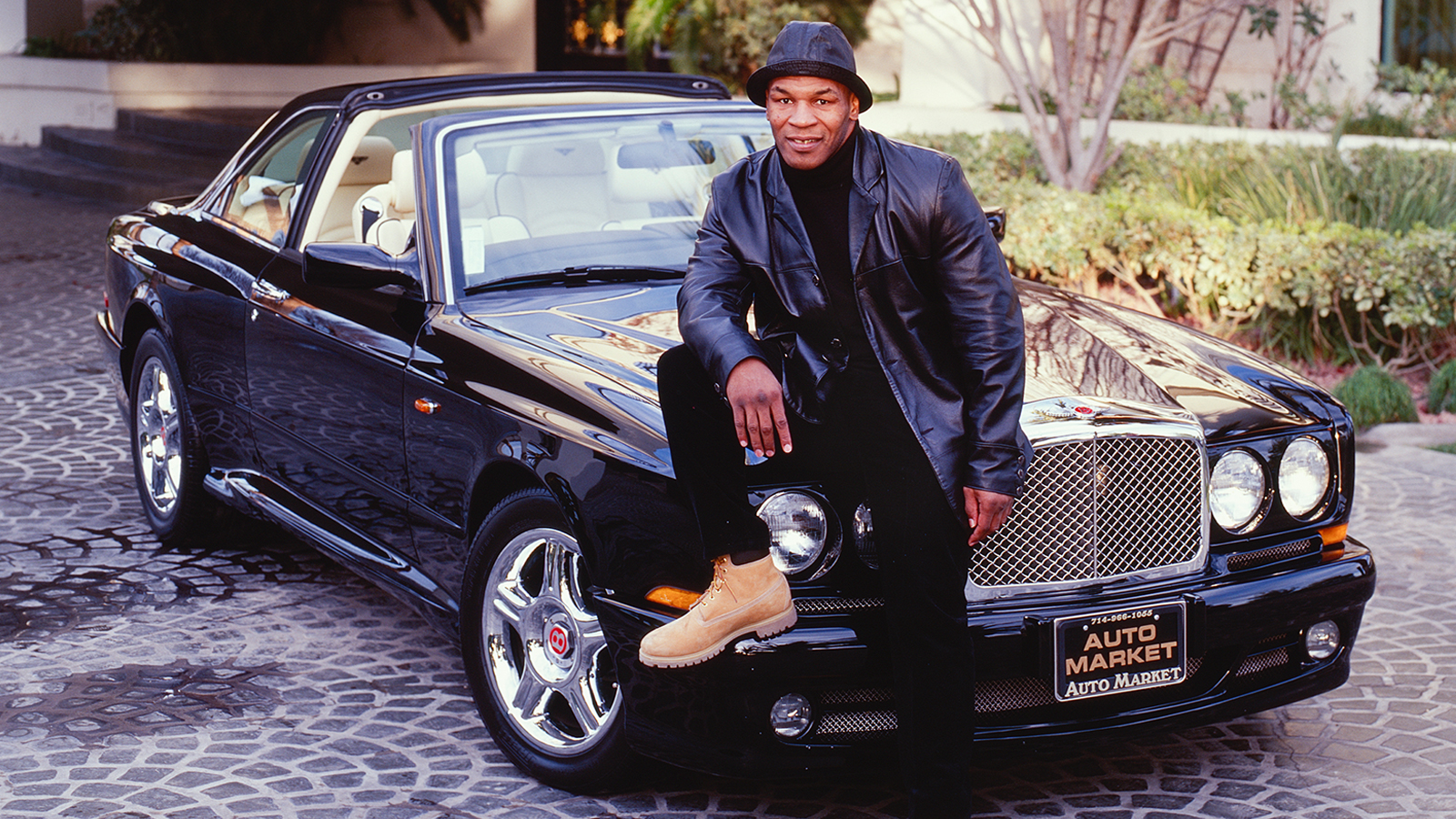 Mike Tyson Bribed Two Cops With A Bentley To Avoid Arrest