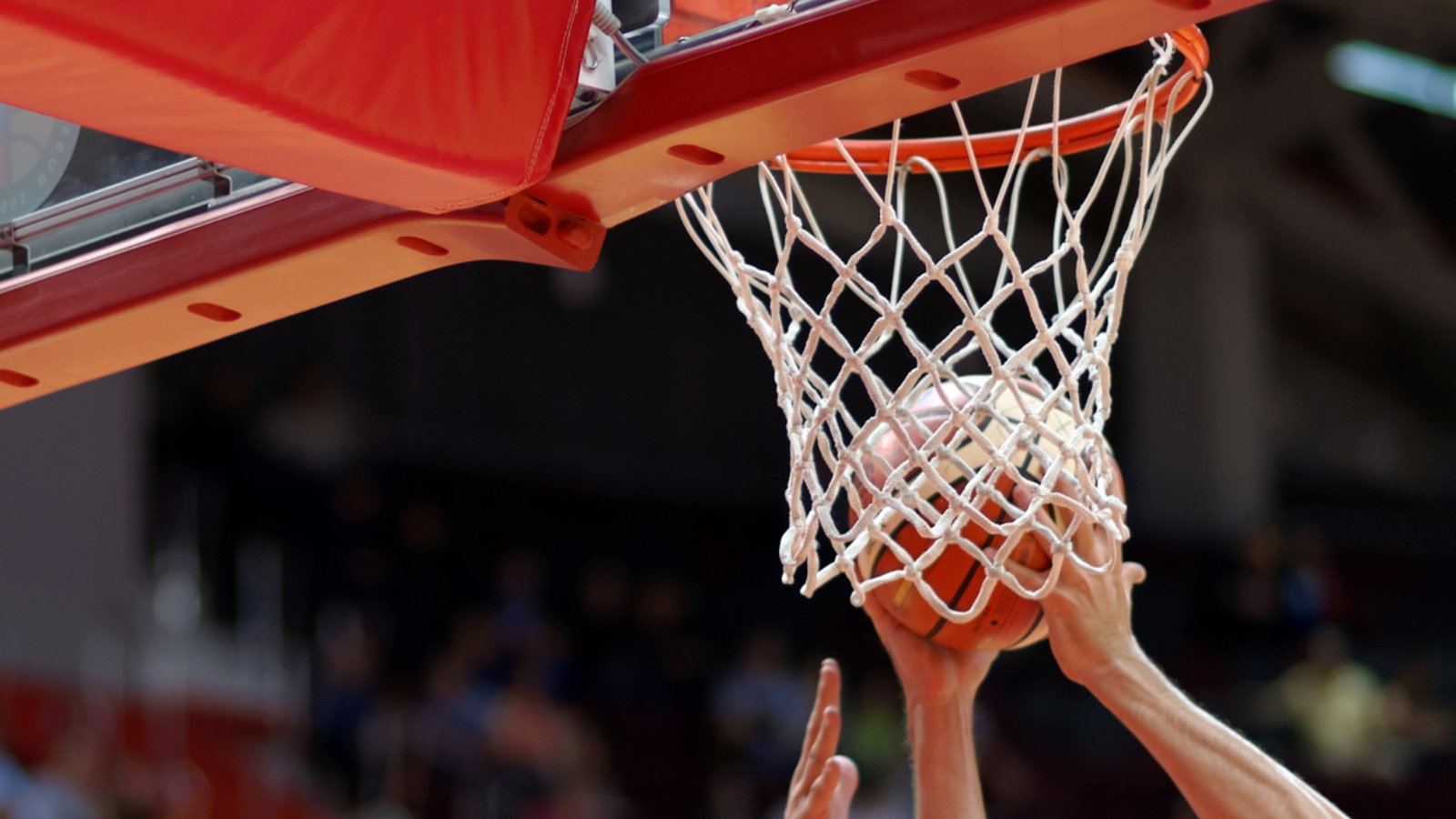 Controversial High School Basketball Ending Ignites Replay Debate