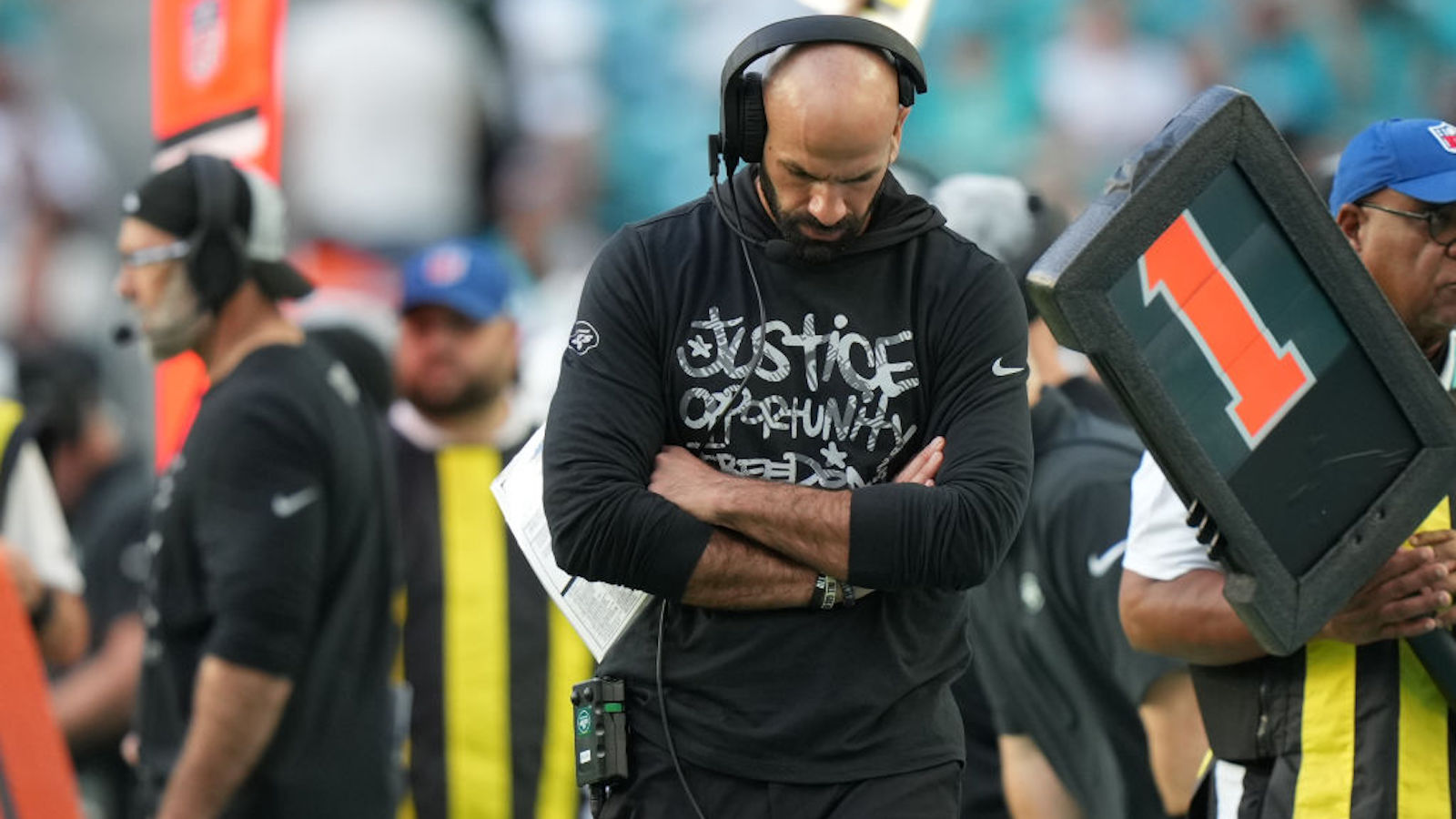 Multiple Reports Indicate Robert Saleh Is Losing The Jets' Locker Room ...