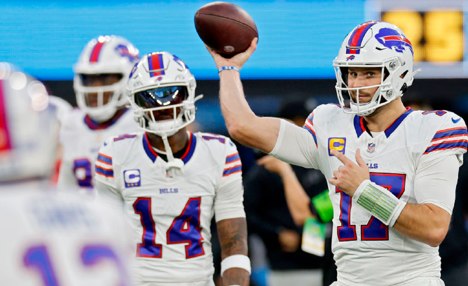 NFL Fans Angry After Learning They Have To Pay For Peacock To Stream ...