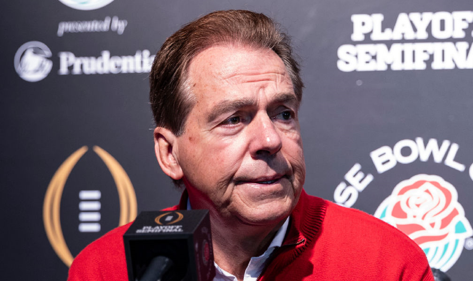 Nick Saban Awkwardly Asked About Michigan Sign-Stealing Scandal In ...