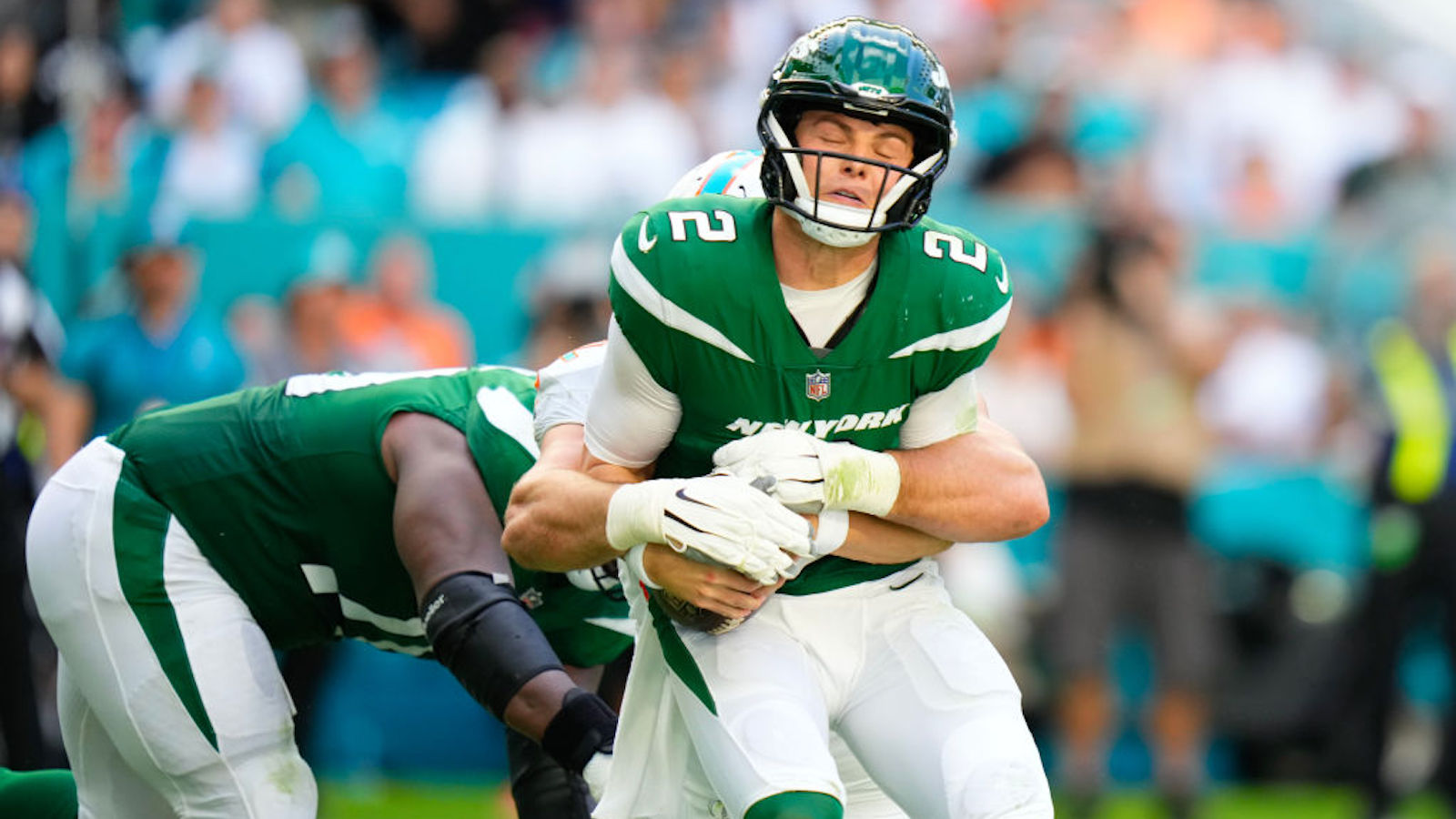 Jets Facing Scrutiny Over Zach Wilson Concussion Situation