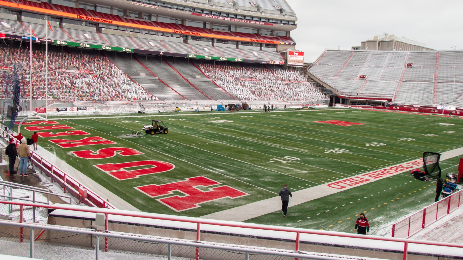 Nebraska Football: Jacory Barney Gets Icy Move-In Day Welcome