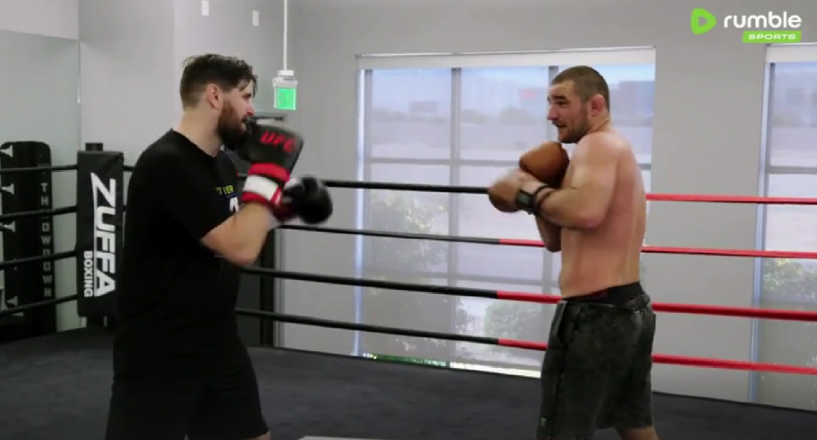 Power Slap Guy Spars Sean Strickland In Boxing, Gets Injured, And ...