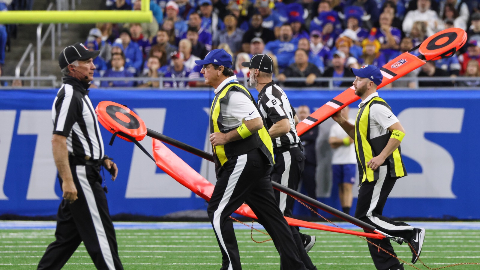 NFL Could Be Getting Rid Of The Chain Gang For Technology