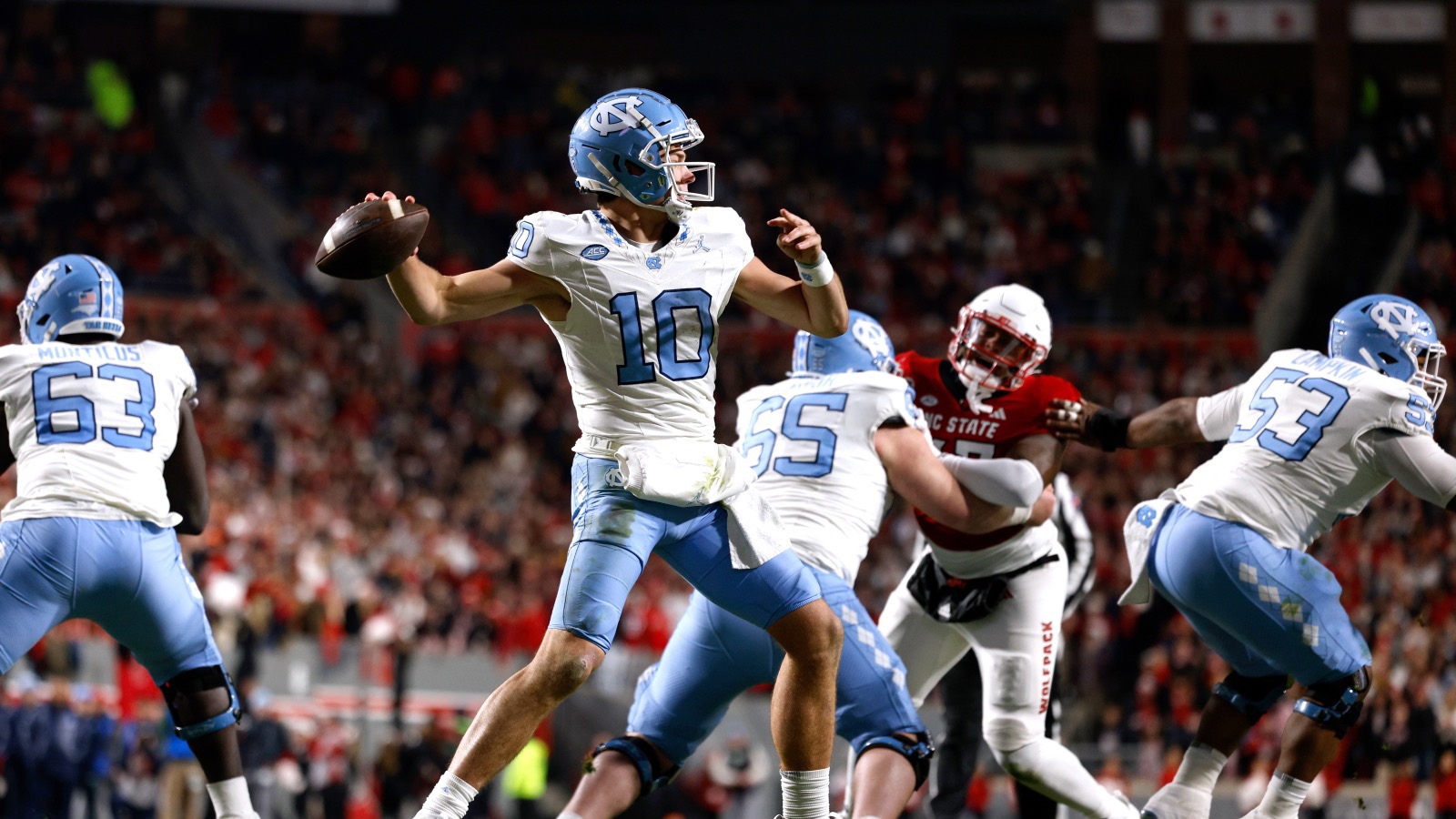 Drake Maye Shows Off Arm With Incredible 80-Yard Throw