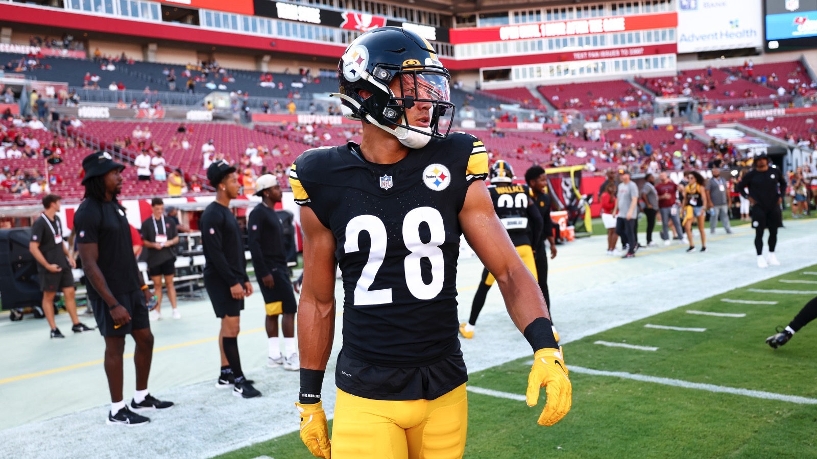 Steelers Pro Bowler Miles Killebrew Catches Six Football At Once
