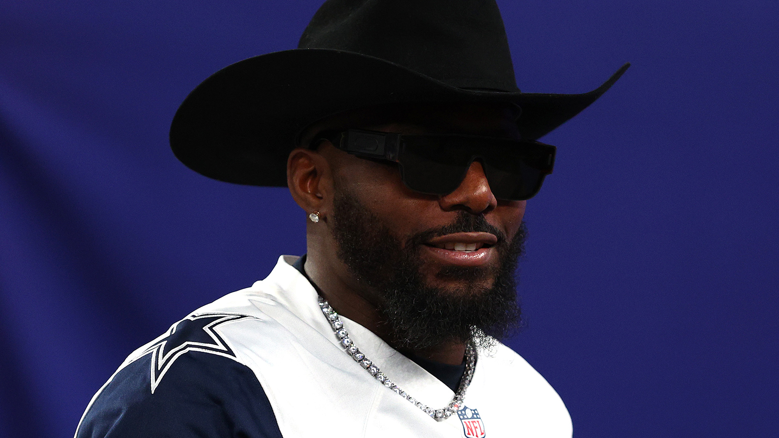 Dez Bryant Makes $415K On 13-Leg College Basketball Parlay