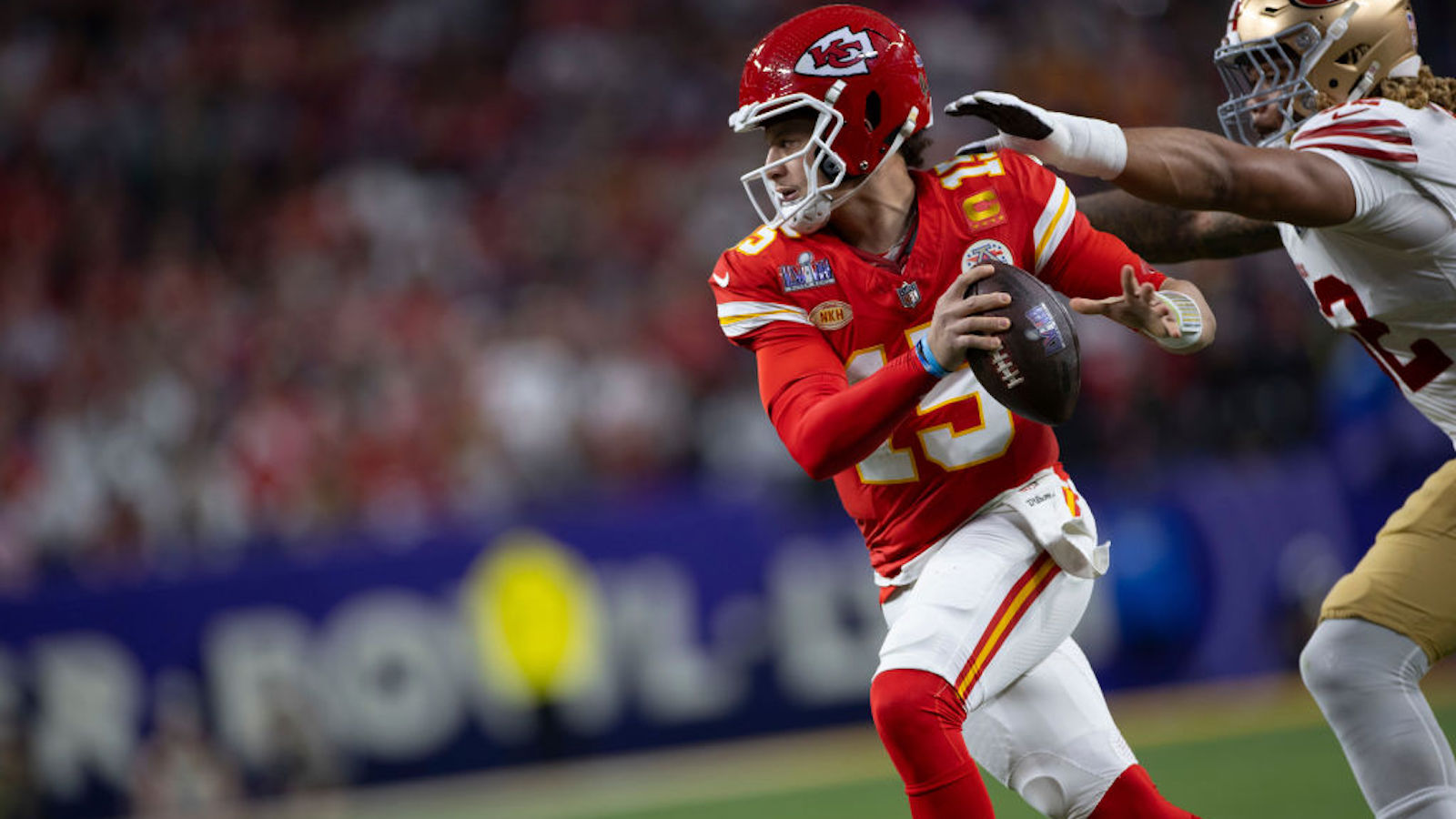 Patrick Mahomes Trolls 49ers, Says He's A 'Regular Quarterback'