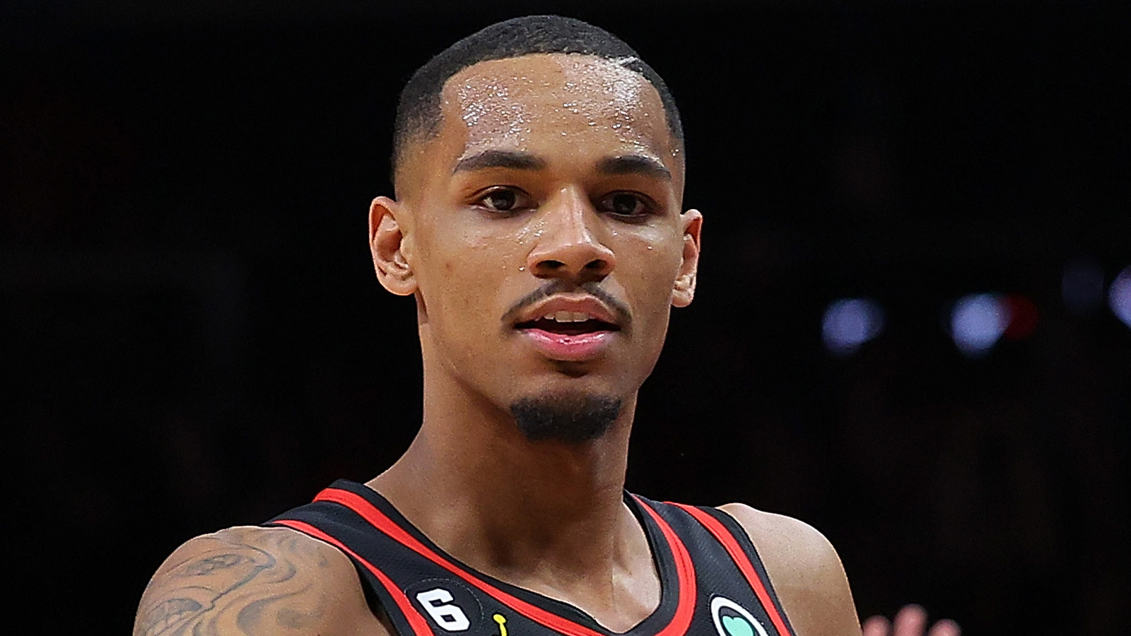 Dejounte Murray Offers $10K To Hawks Fan After Half-Court Shot