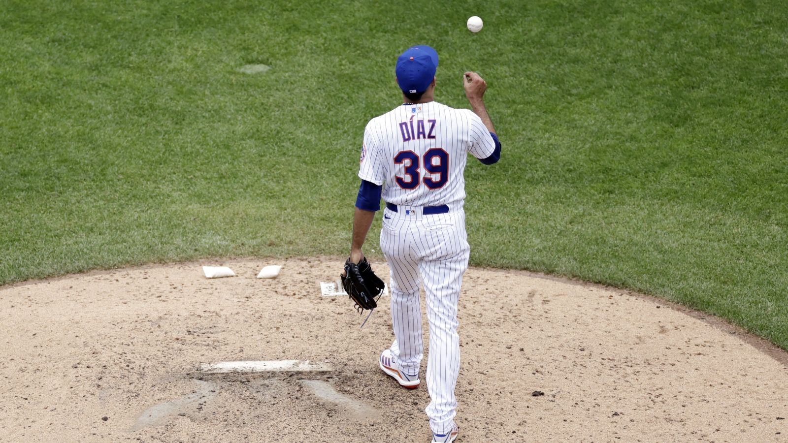 Edwin Diaz's Return To The Mound Gave MLB Fans Goosebumps