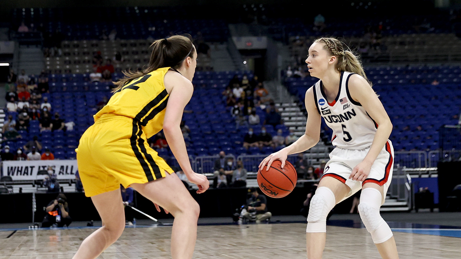 Geno Auriemma Weighs In On Caitlin Clark Vs. Paige Bueckers