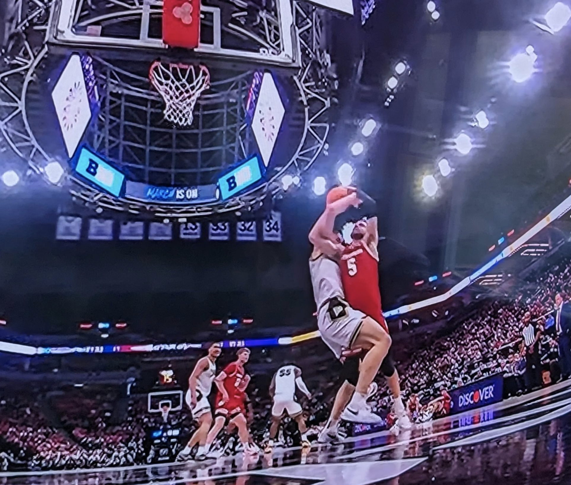 Zach Edey Gets Away With Blatant Fouls As Refs Look Other Way