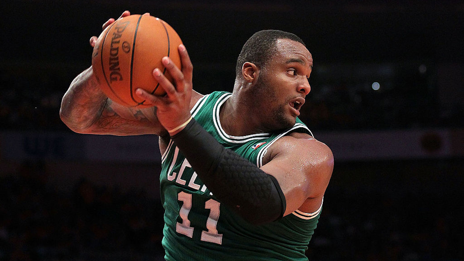 Glen 'Big Baby' Davis Goes Viral For Exchange With Fan's Parent