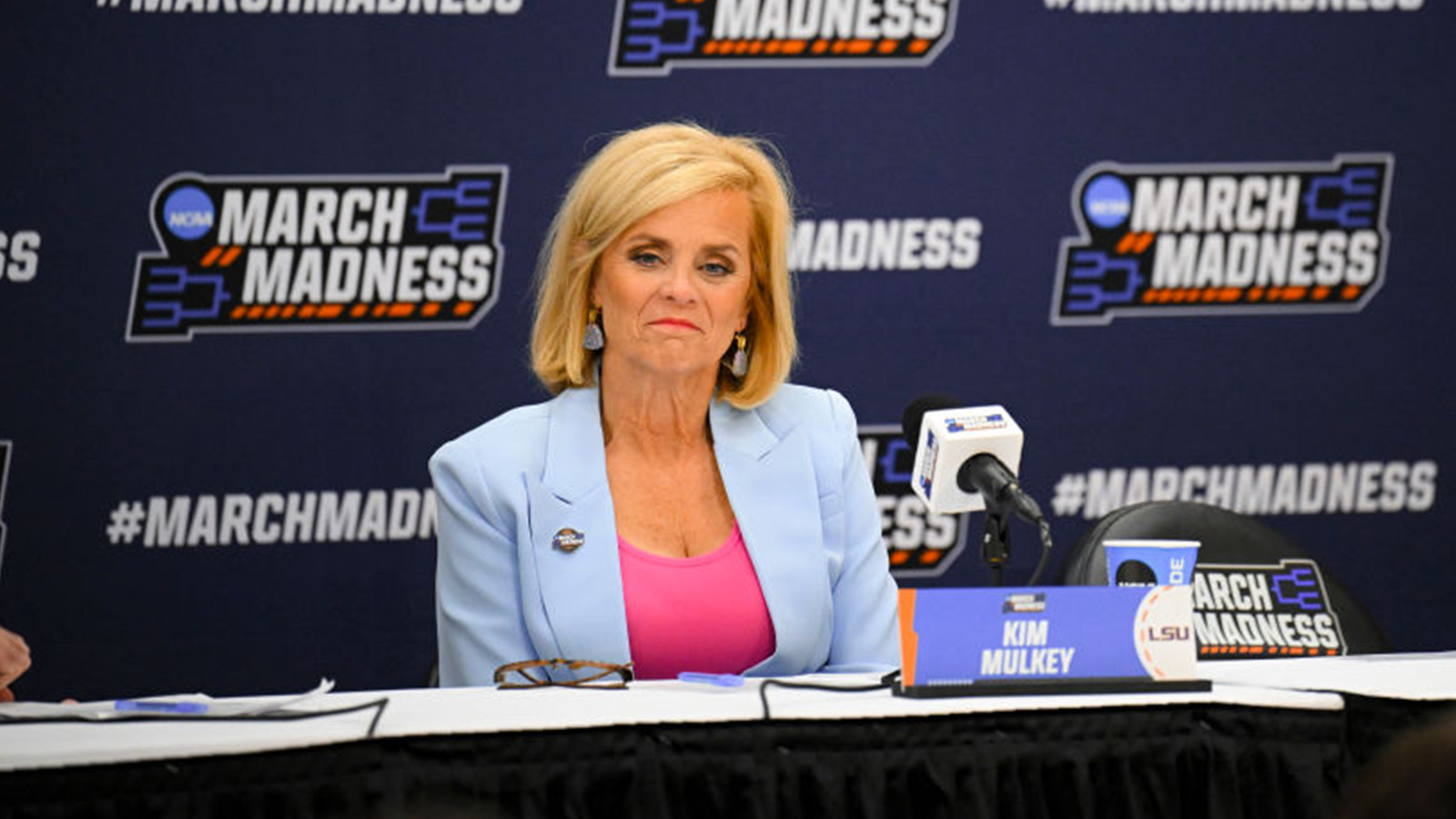 Kim Mulkey Rips Journalist To Shreds Ahead Of Teased 'Hit Piece'