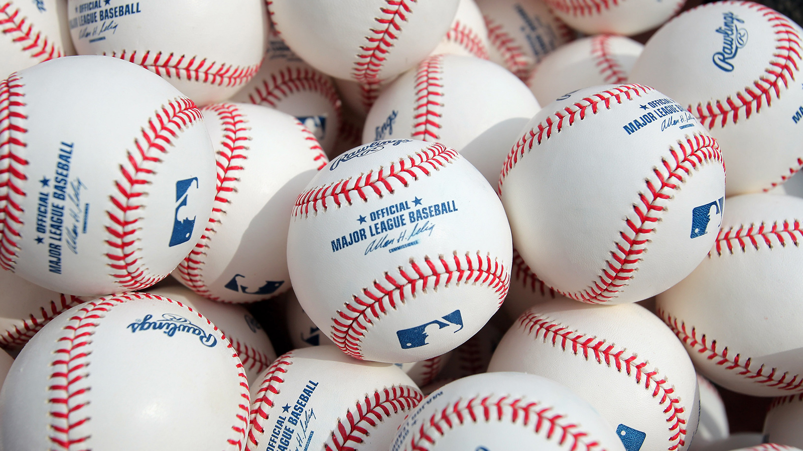 The MLB's Short-Lived Experiment With Orange Baseballs