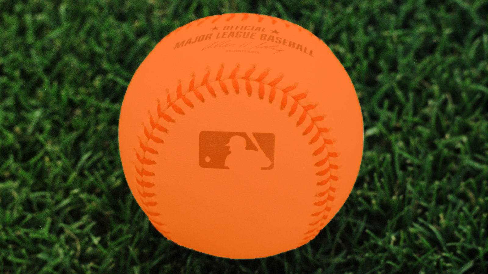 The MLB's Short-Lived Experiment With Orange Baseballs