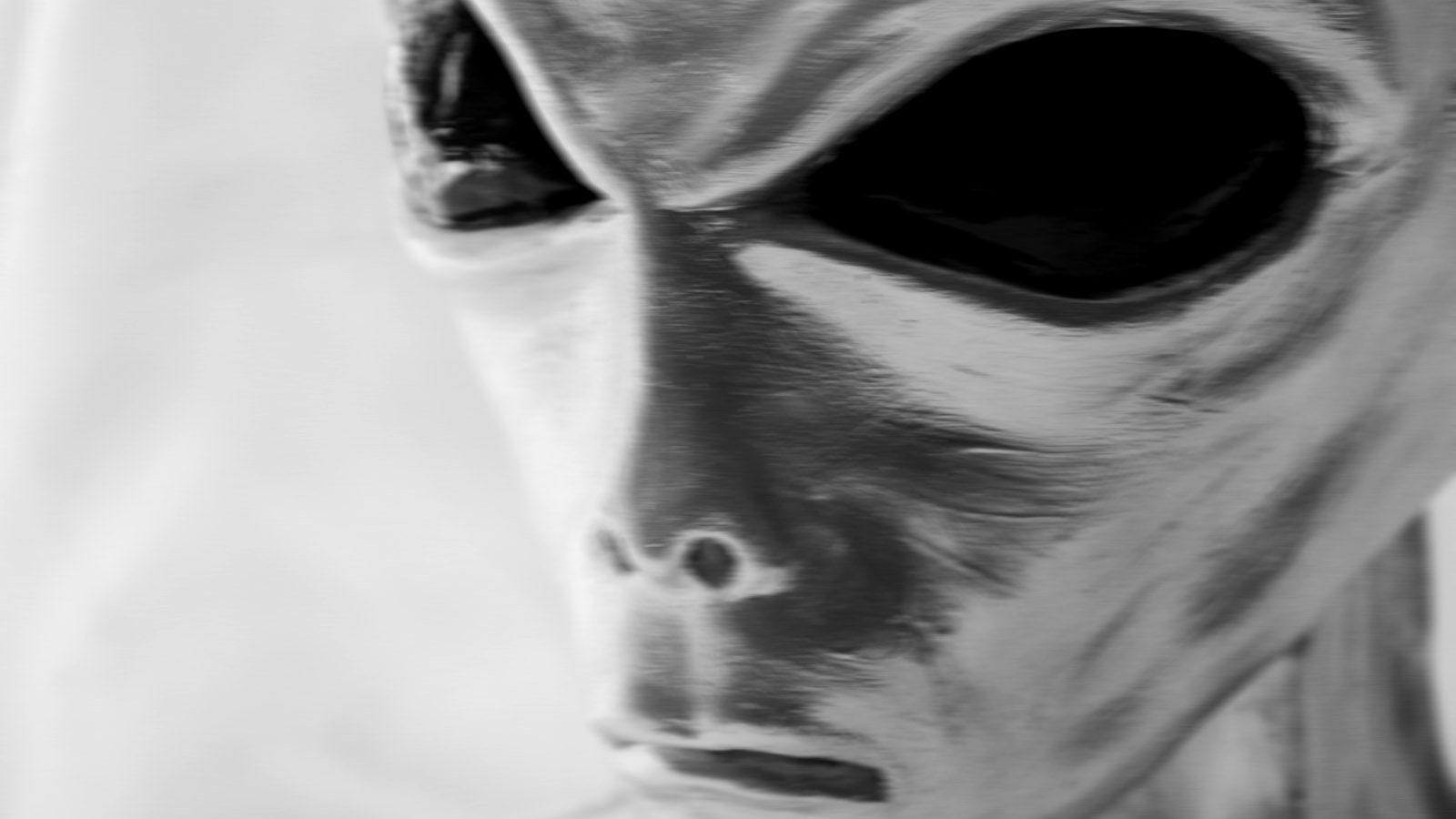 Loeb: Aliens May Have Used Dimension-Hopping To Visit Earth