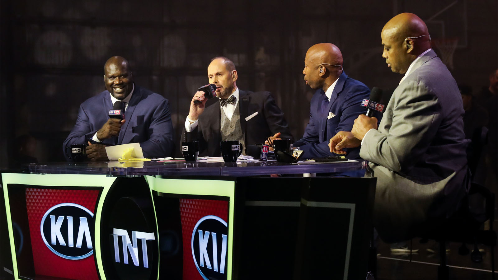 Kenny Smith Tripping On NBA On TNT Became An Instant Meme