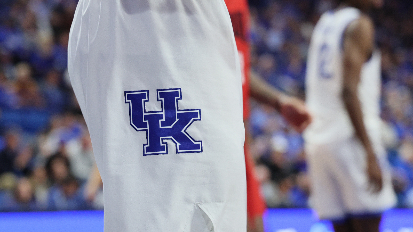 Multiple Big-Name Coaches Shoot Down Kentucky Basketball Job