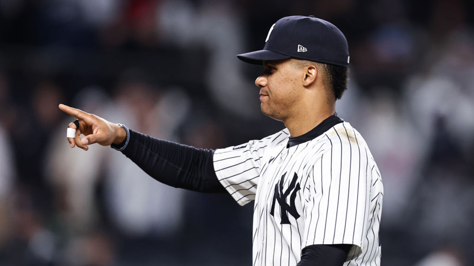 Juan Soto Signing Baseball Mid-Game Is Next-Level Superstardom