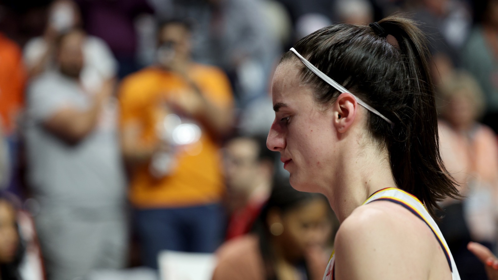 Diana Taurasi Looks Like A Genius, Caitlin Clark Struggles In Debut