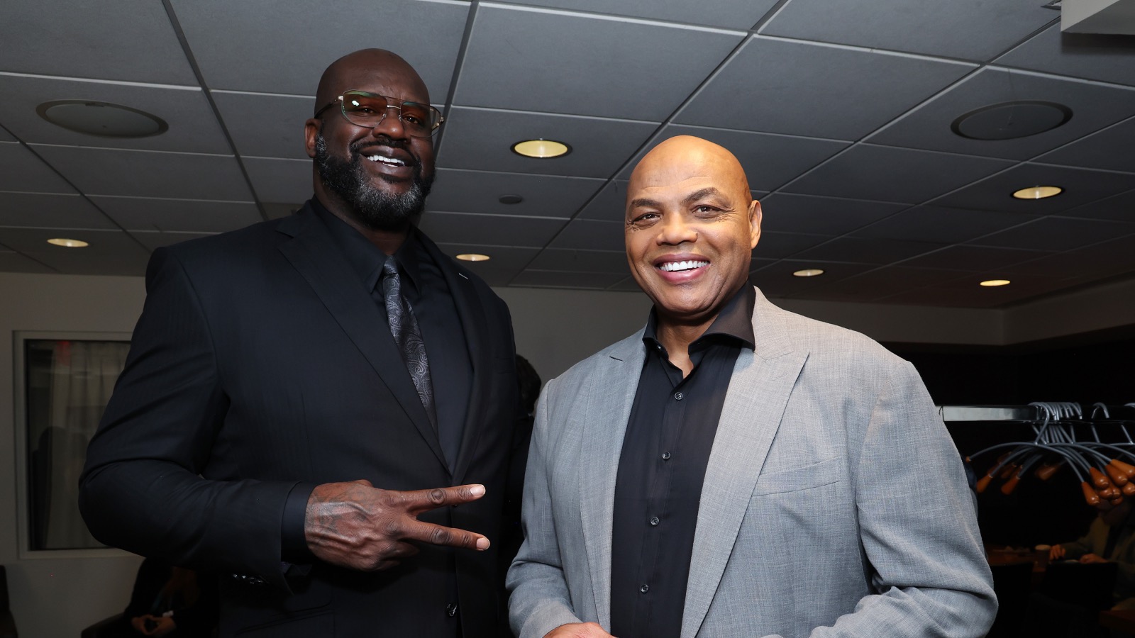 Shaq Roasts Charles Barkley After He Complains Dallas Is Too Hot