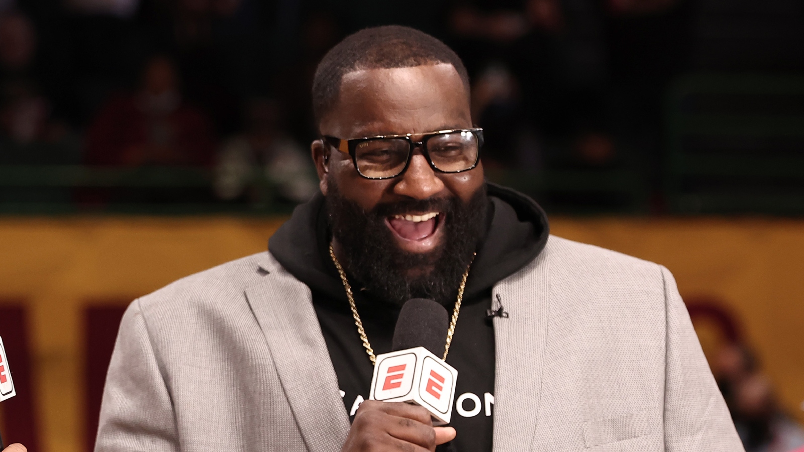 Kendrick Perkins' Batting Practice Session Produces Funny Scene