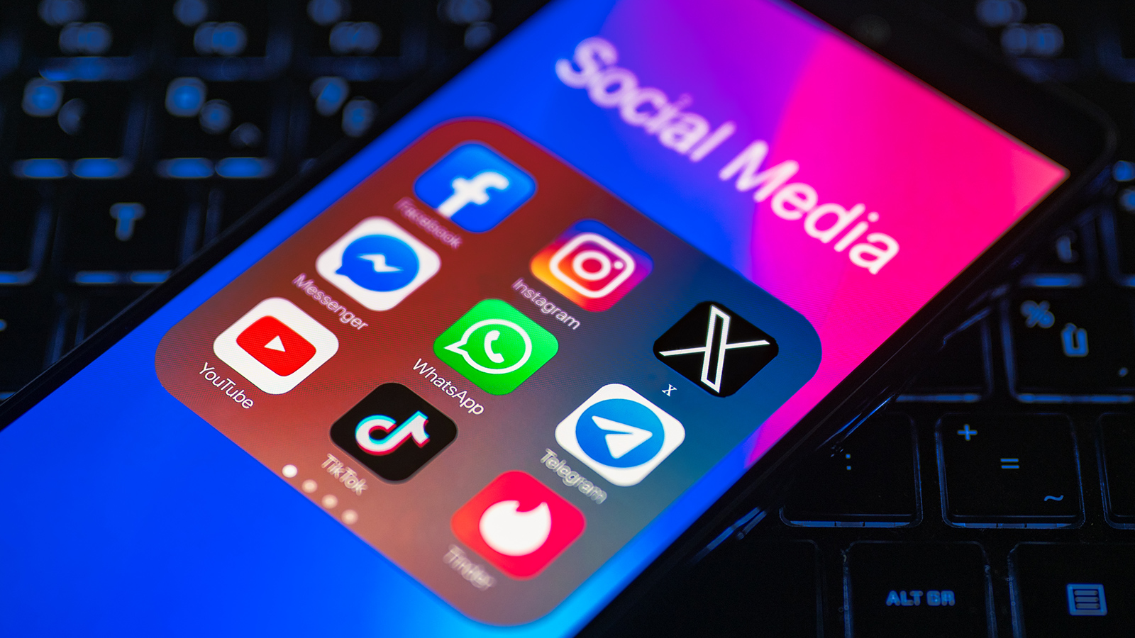 U.S. Surgeon General Pushing For Social Media Warning Labels