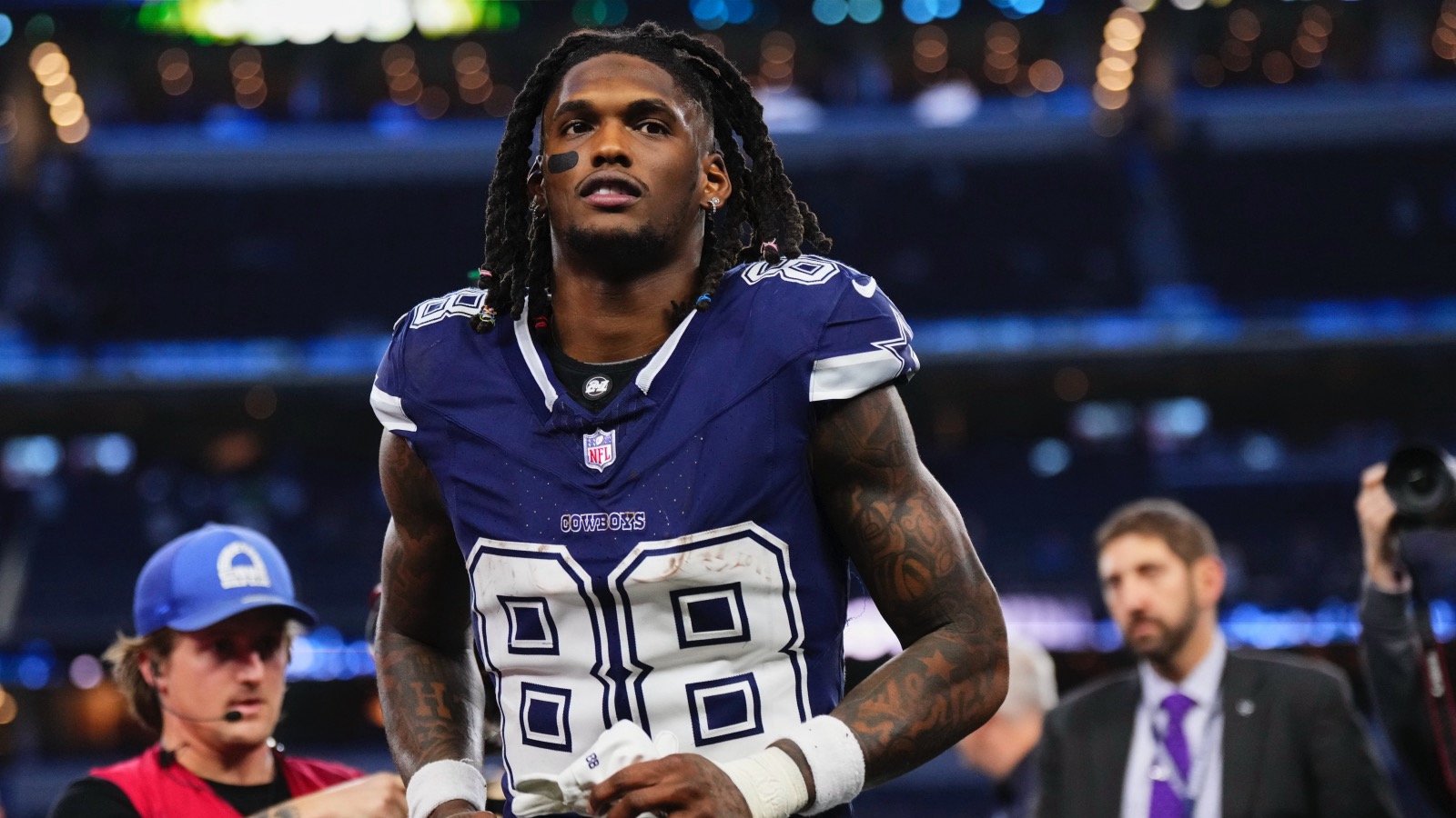 Video Shows CeeDee Lamb Working Out Away From Cowboys